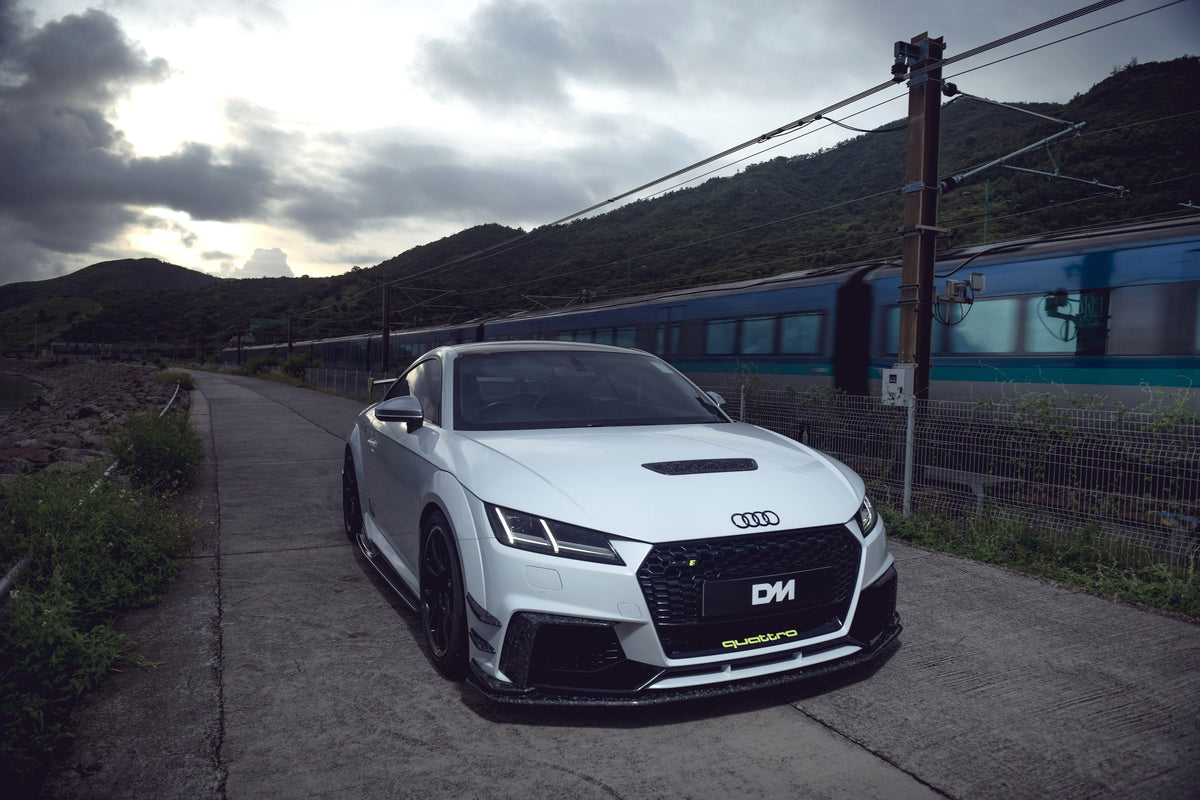 AUDI TTRS 8S DM CARBON PERFORMANCE FRONT SPLITTER – DARK MATTER CARBON